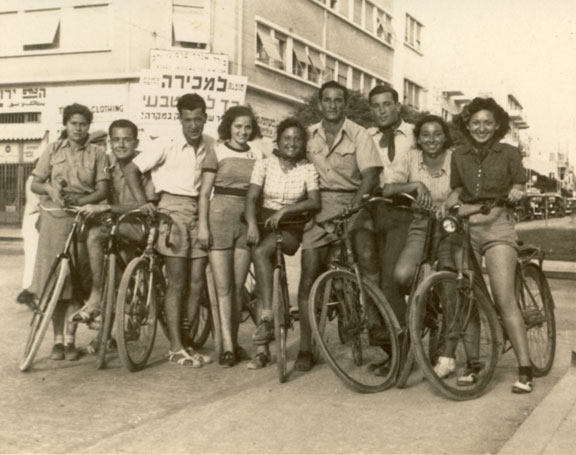 Ralya Yaniv, Dollmaker Extraordinaire | Her Life